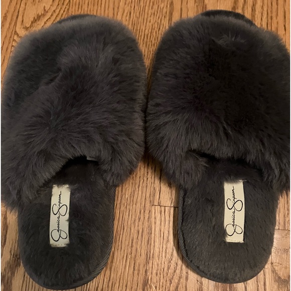 Jessica Simpson | Shoes | Jessica Simpson Slippers | Poshmark